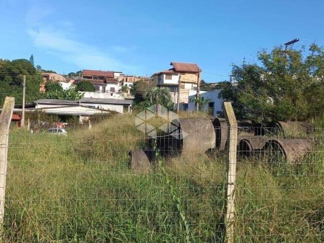 Terreno de Esquina na Zona Sul de Porto Alegre com 420 metros, excelente para investimento ou moradi