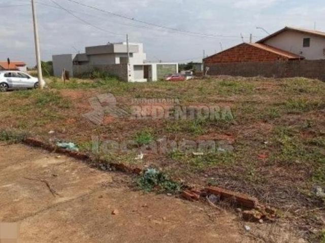 Terreno de esquina Parque Vila Nobre
