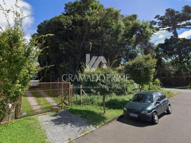 TERRENO DE ESQUINA PRÓXIMO AO CENTRO DE CANELA