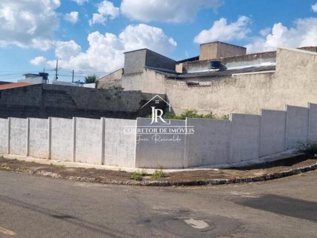 Terreno de Esquina Residencial Oliveira