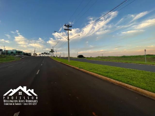 Terreno de esquina à venda na avenida do Residencial Colinas do Engenho I