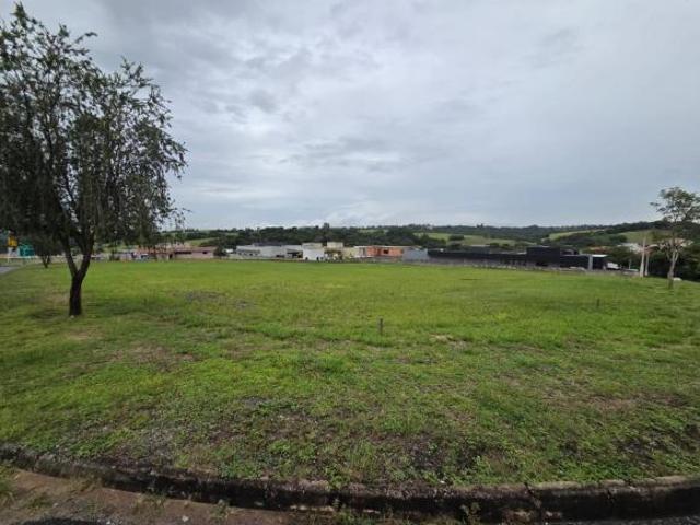 Terreno de Esquina Village Ipanema 2