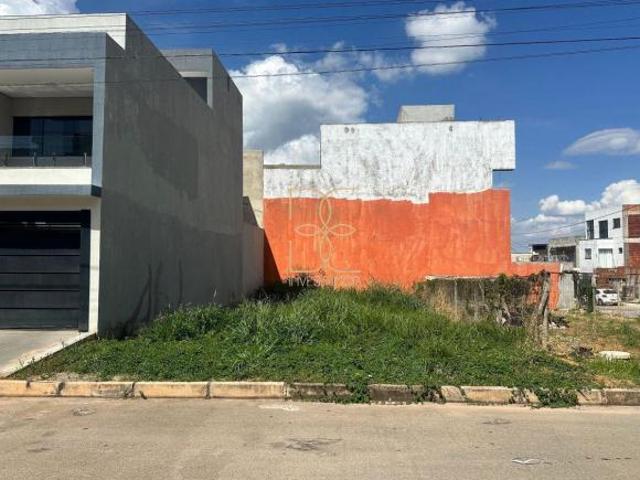 Terreno de 166,50 m² QE 50 Guará II