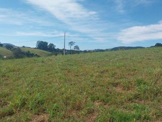 Terreno de 1000 m² em Tuiuti SP, próximo ao passa três