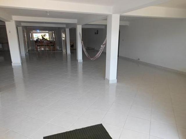 Terreno de 1000m² com 3 quartos