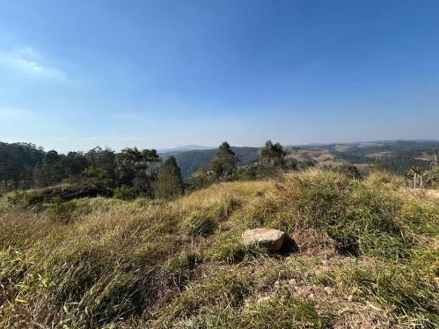 Terreno de 1000M² para Airbnb com vista para montanhas e sossego que o empreendimento oferece!