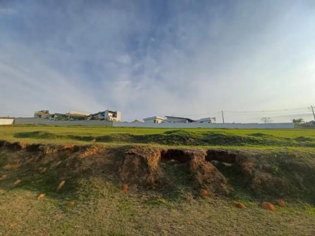 Terreno de 1000m² no Condomínio Fazenda Jequitibá