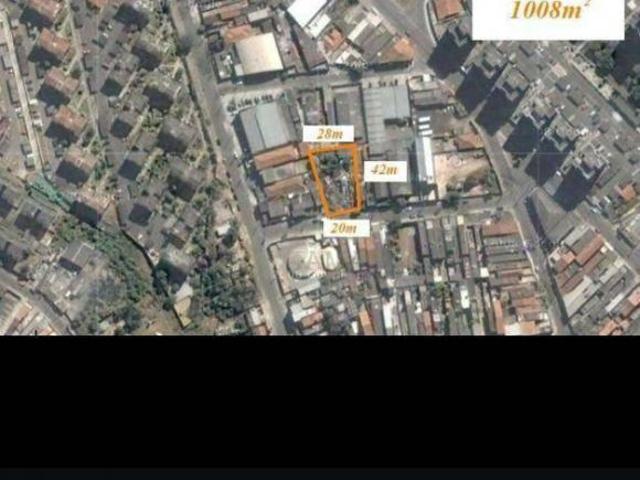 Terreno de 1008 m², local bom