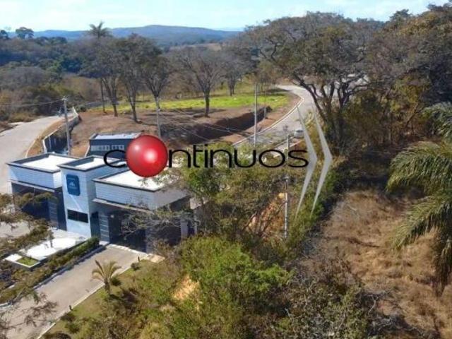 Terreno de 1.000m² à venda em condomínio de luxo em Lagoa Santa MG, no Versailles Ville de France