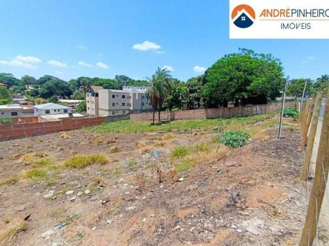 Terreno de 1.000m² no Bairro Braúnas / Trevo – Excelente Topografia e Próximo à Lagoa