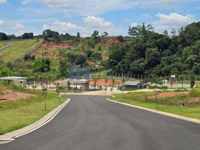 Terreno de 1.000m² em Condomínio de Luxo em Ivoturucaia, Jundiaí SP: A oportunidade dos seus sonhos!
