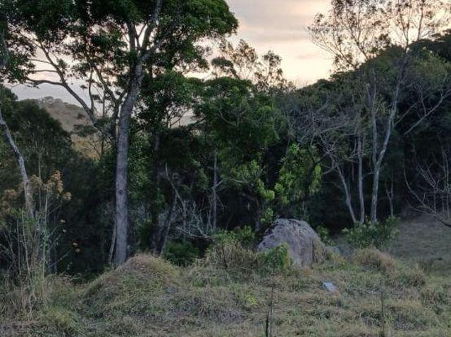Terreno de 1.000m² em região de crescente ocupação residencial