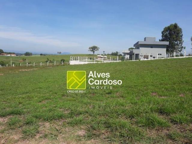 Terreno de 1.038,07 M² no loteamento Flores Silvestres Porangaba/SP
