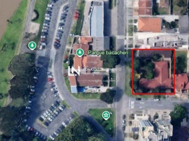 Terreno de 1.098m² com Vista Definitiva para o Parque Bacacheri