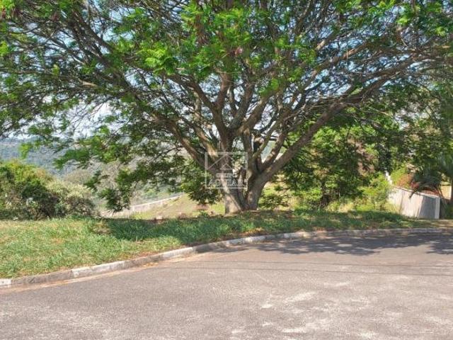 Terreno de 1.280 m² à venda em Valinhos