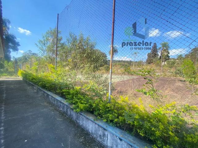 Terreno de 1.298m² em condomínio em Mairinque