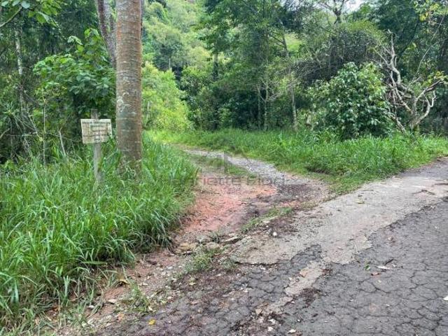Terreno de 1.290m² Com Progeto Aprovado a Venda Con Sausalito