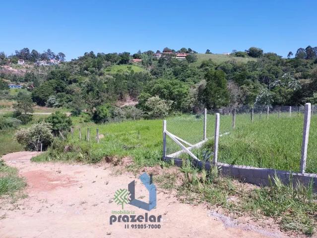 Terreno de 1.327m² em Mairinque