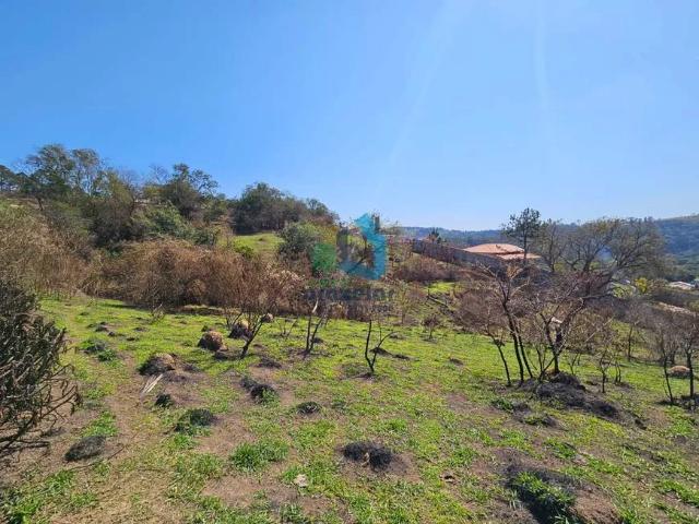 Terreno de 1.400m² em Mairinque