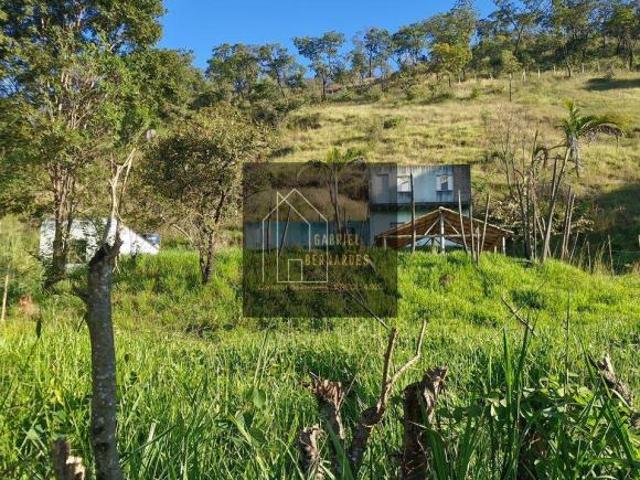 Terreno de 1.440m2 à venda no Bairro Solar do Madeira, em Contagem