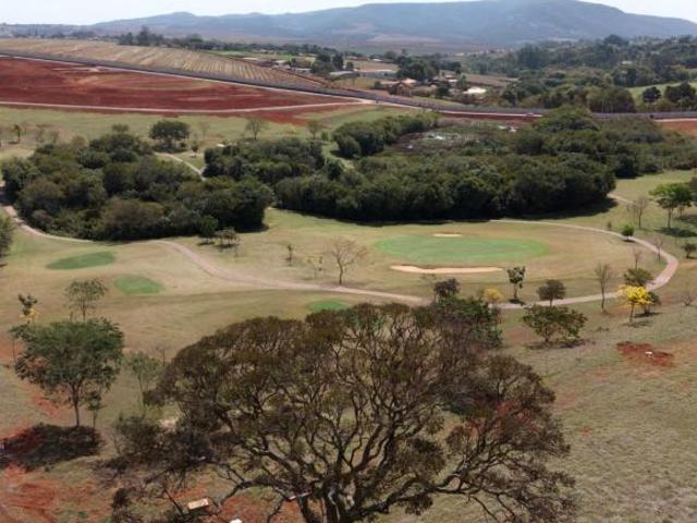 Terreno de 1.701m no Condomínio Lago Azul Araçoiaba da Serra