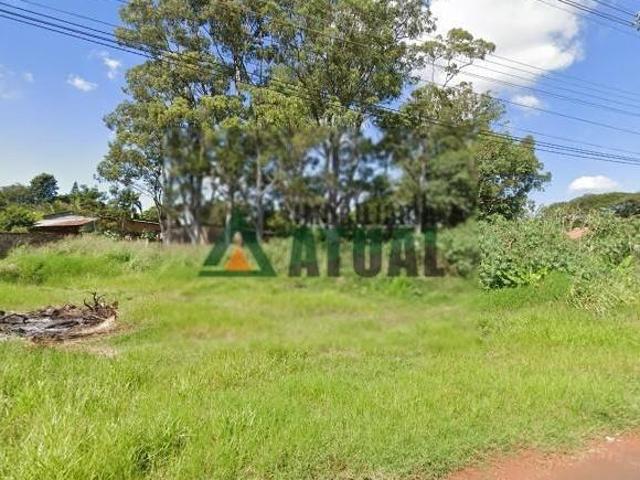 Terreno de 2403m² na cidade de Cambé