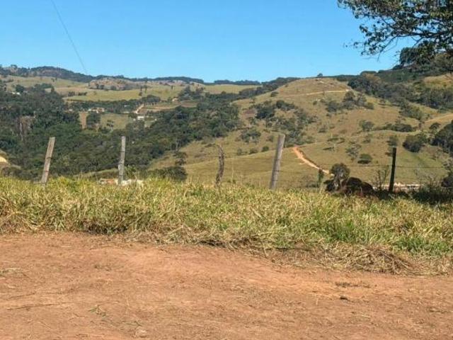 Terreno de 24200 m² à venda em Bueno Brandão