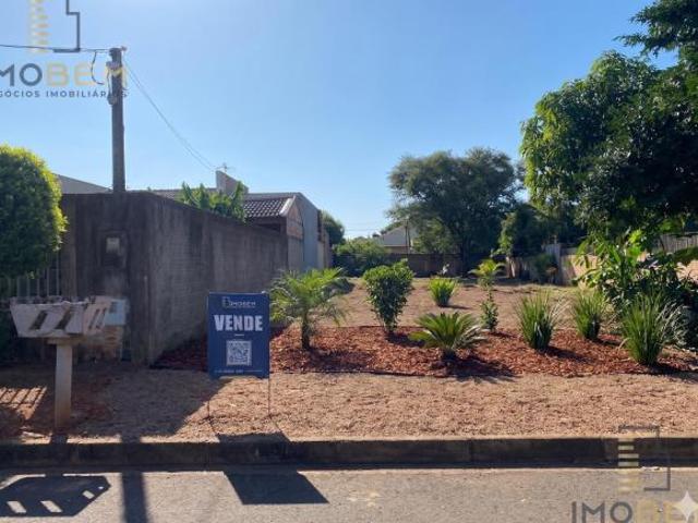 Terreno de 250m² à venda em Jardim Safira, Sinop Localização tranquila e arborizada