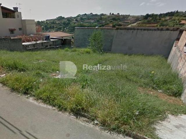 Terreno de 250m²: Oportunidade Imperdível para Construir Seu Lar dos Sonhos!