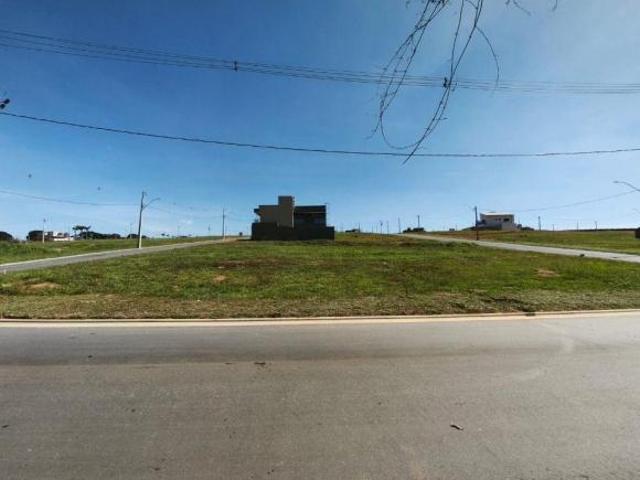Terreno de 257,95 m² à venda, por R$ 322.437.50 no Jardins Versalhes Aparecida de Goiânia