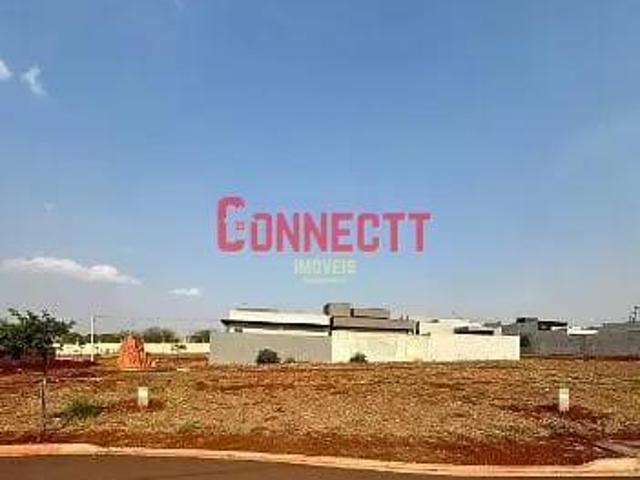 TERRENO DE 255m² EM CONDOMÍNIO