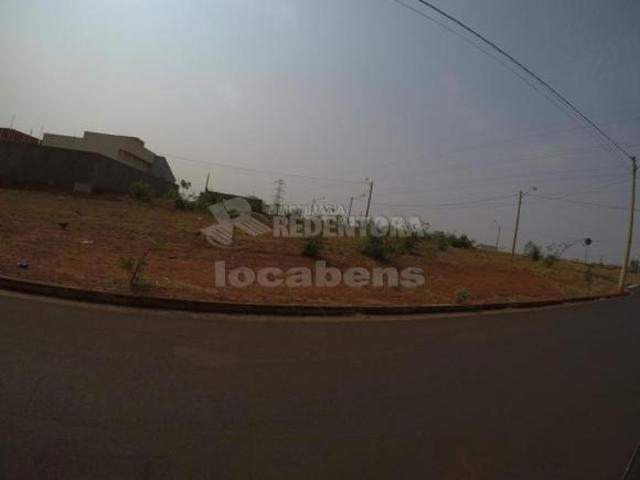 Terreno de 261m² no Residencial Vila Madalena
