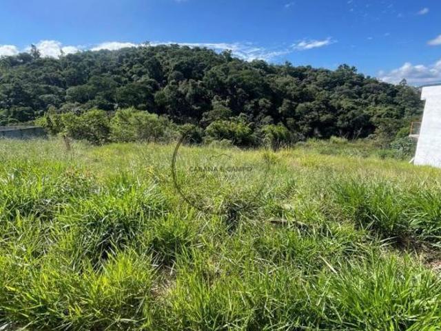 Terreno de 200 m² à Venda em condomínio em Bom Jesus dos Perdões
