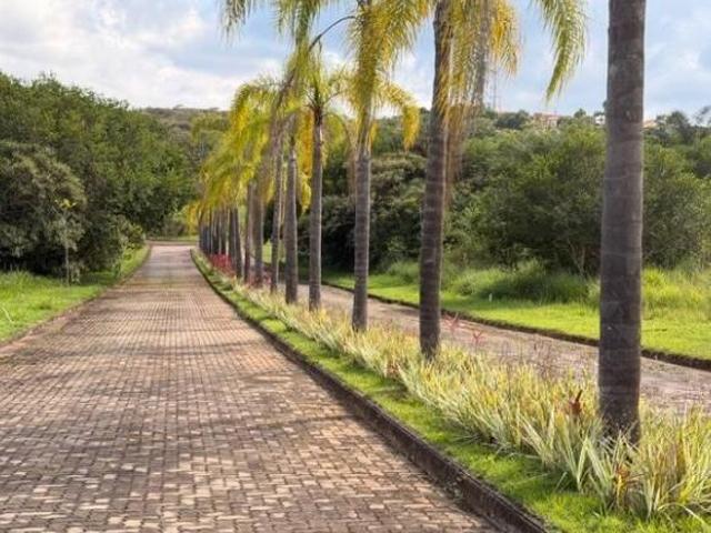 TERRENO DE 2.000M² À VENDA NO COND. QUINTA IMPERIAL TIRADENTES