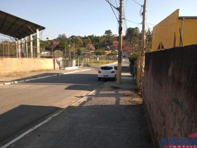 terreno de 2.000m² na área central do bairro