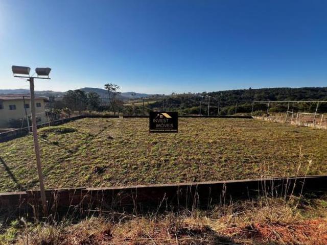 Terreno de 2.500m² à Venda em Área Rural de Mateus Leme/MG