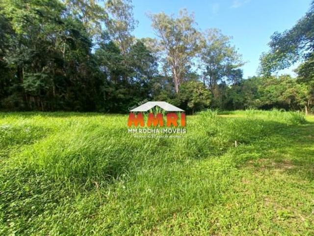 TERRENO DE 2.500m² NO CONDOMÍNIO QUINTAS EM ARAÇOIABA DA SERRA/SP