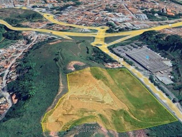 Terreno de 35.710,56 m² em Frente ao Spani Atacado em Guaratinguetá, Ideal para Empreendimentos de A
