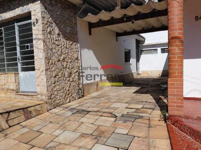 TERRENO DE 360 M² COM DUAS CASAS, EM LOCAL RESIDENCIAL