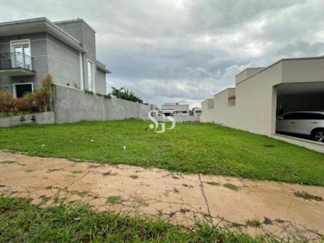 Terreno de 360m² no Swiss Park, Campinas SP: sua chance de construir o lar dos seus sonhos!