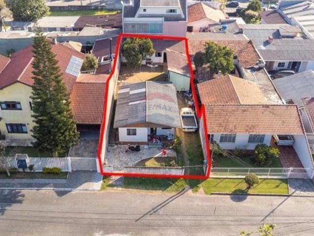 Terreno de 384m2 próximo da Francisco Derosso em Curitiba