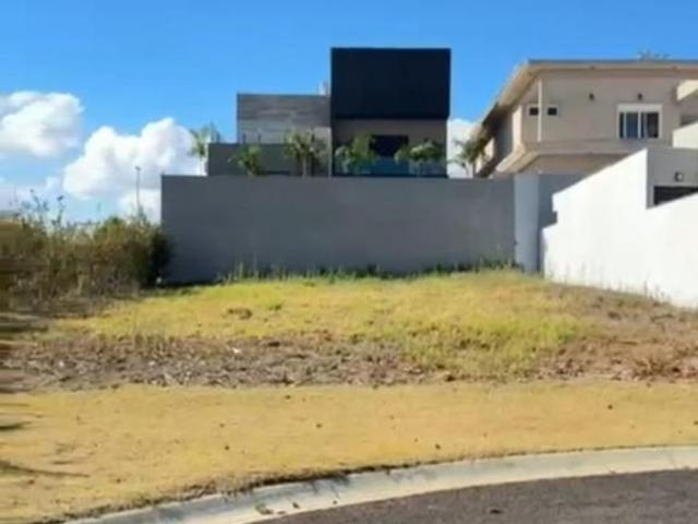 Terreno de 393,47 m² à venda em condomínio no Parque Universitário, Franca SP!