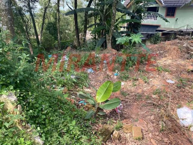 Terreno de 397m² em Serra Da Cantareira