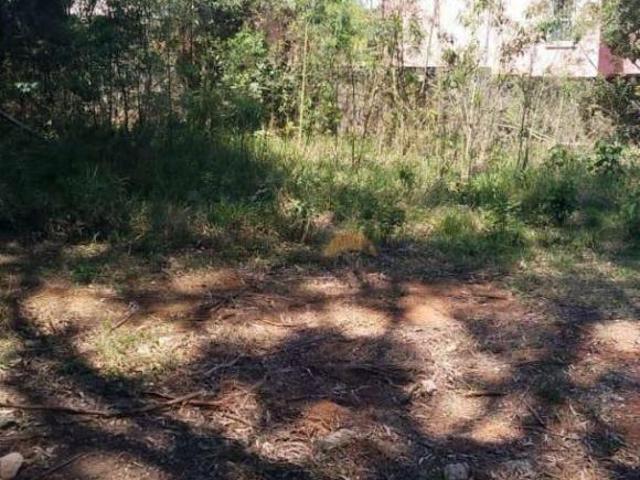 Terreno de 3000mq na Granja Viana