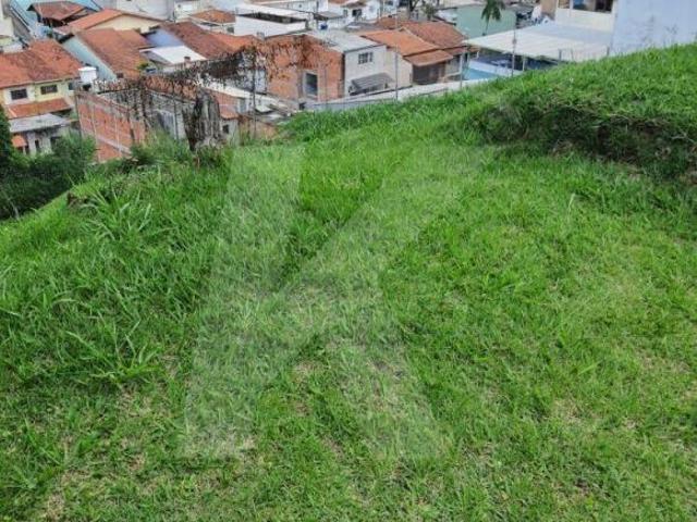 Terreno de 300,00 mts² no Condomínio Mirante do Horto