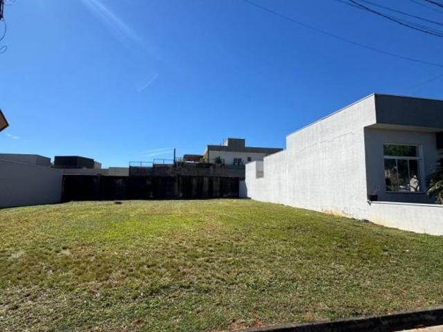 Terreno de 300 m² à venda em Parque Olívio Franceschini em Hortolândia
