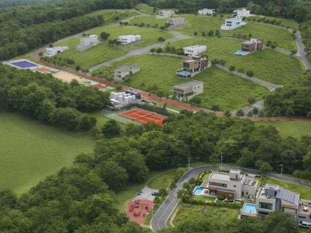 Terreno de 300 m² en Venda, Condominio Aruã Brisas