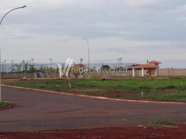 Terreno de 300m2 à VENDA no Condomínio Residencial Portoville em Betel Paulínia