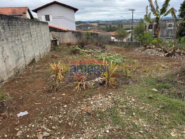 Terreno de 320 m² para venda em Jacareí SP