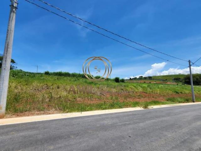 Terreno de 321m² em Condomínio Fechado na Borda da Mata, Caçapava SP: Pronto para Construir!